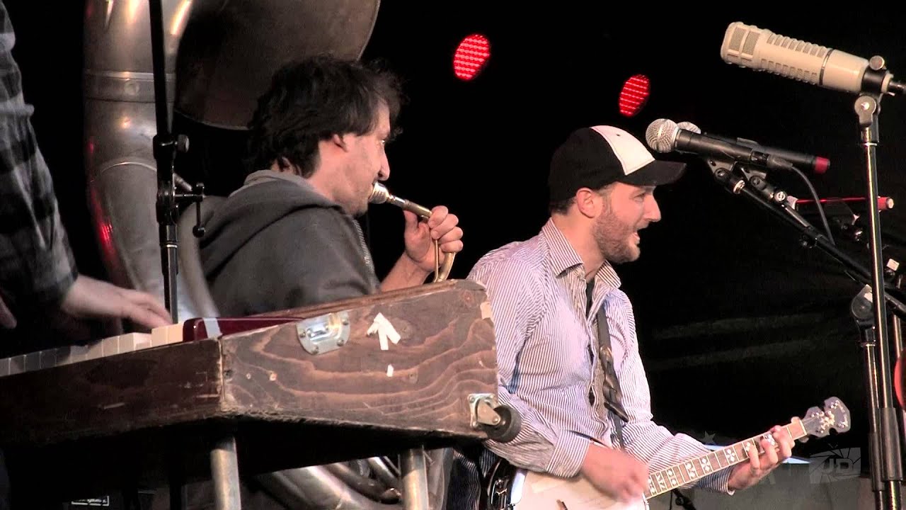 Bernard Adamus - FestiVoix de Trois-Rivières 2015 - YouTube