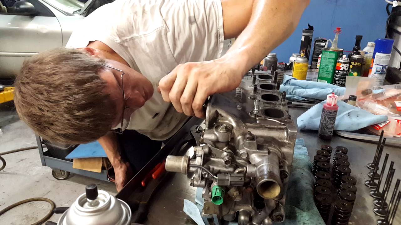 P72 Head Rebuild - YouTube