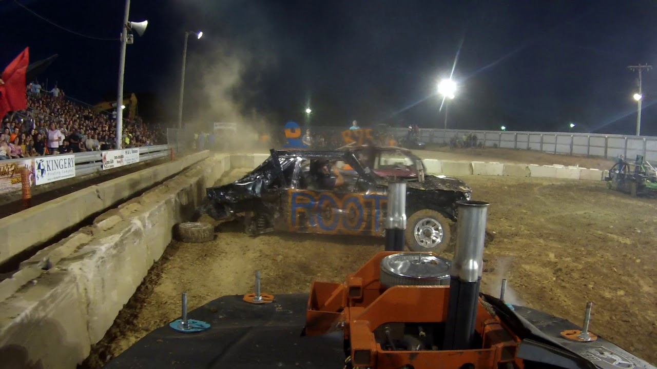 #12 WELD COMPACT DEMOLITION DERBY 2019 PUTNAM - YouTube