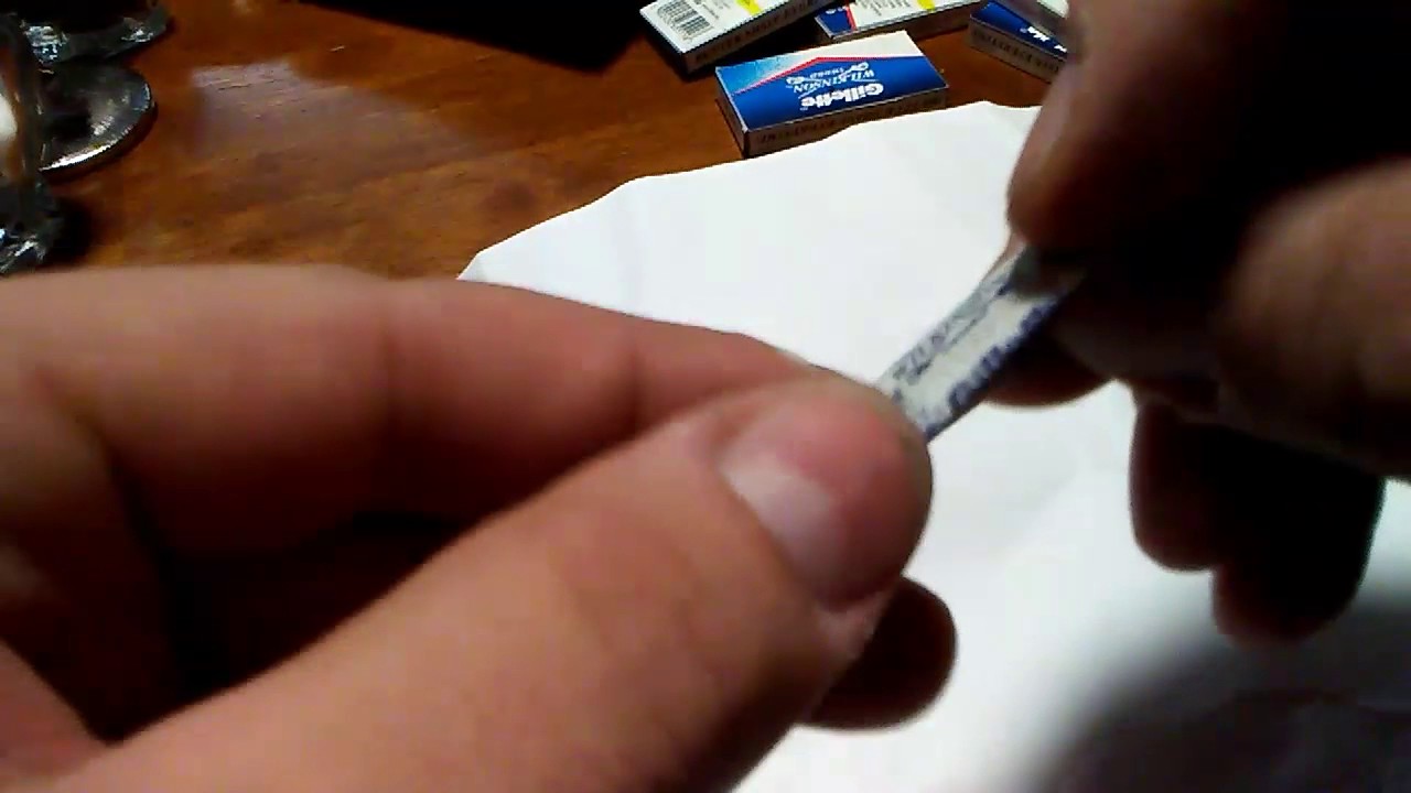 How To Split A DE Razor YouTube how-to-split-a-de-razor-youtube