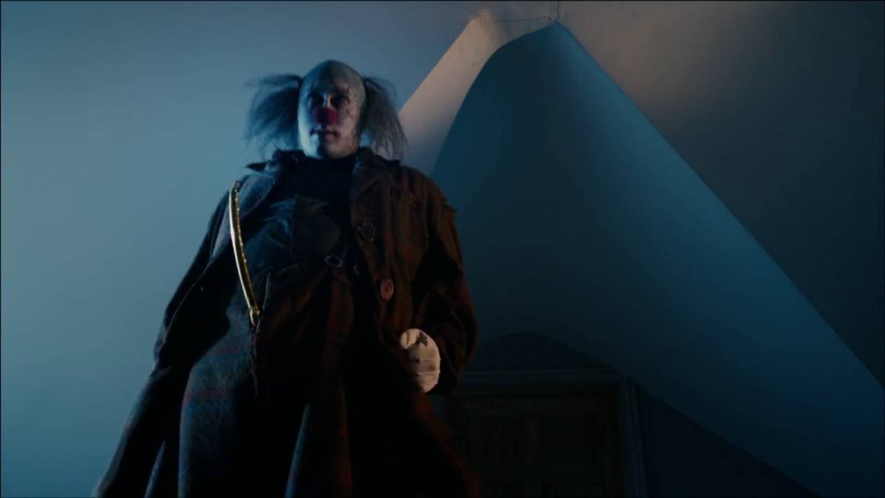 Stitches (2012) - Umbrella Death Scene - YouTube