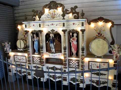 Stinson band organ at Griffith Park Merry Go Round. - YouTube