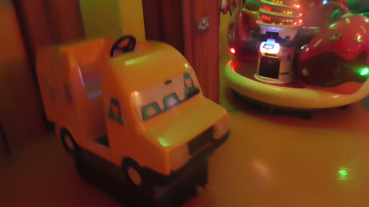 Amutec Mini Balamory Daisy Bus Kiddie Ride [Door 6] - YouTube