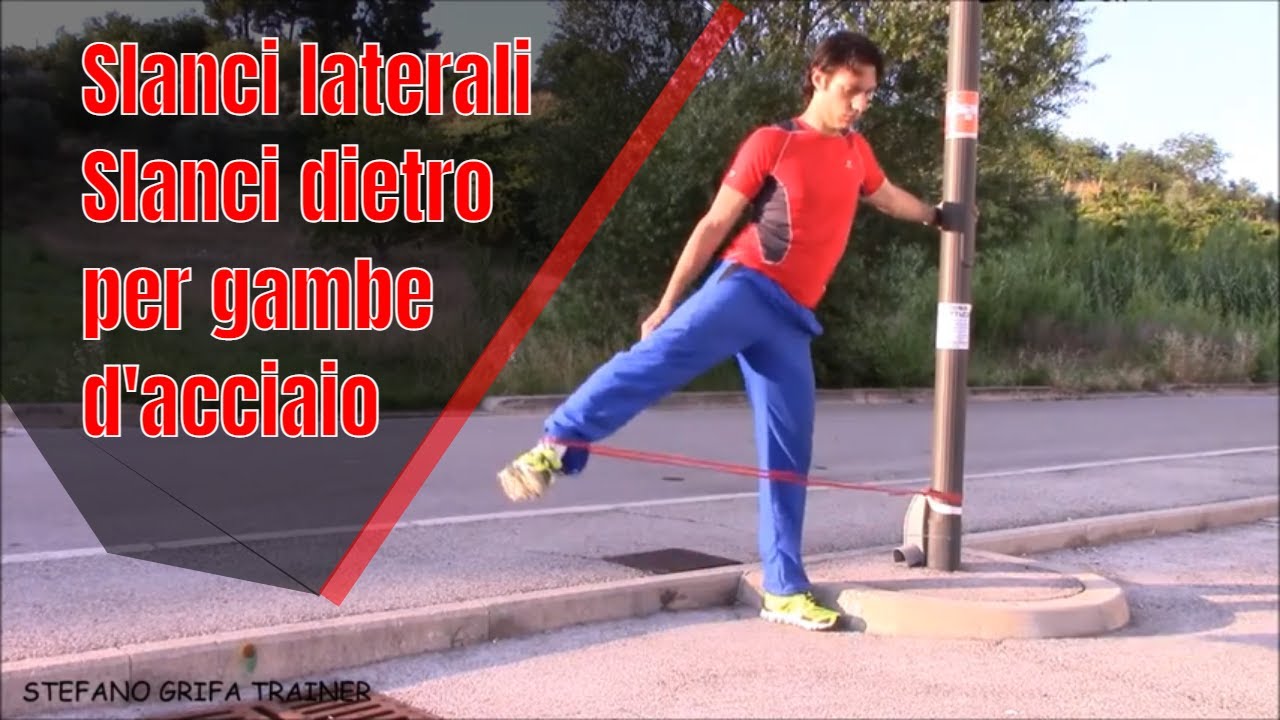 esercizio con elastico slanci laterali, dietro / gambe e glutei d ...