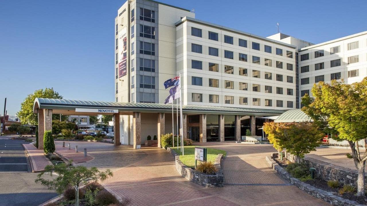 Novotel Rotorua Lakeside, Rotorua, New Zealand - YouTube