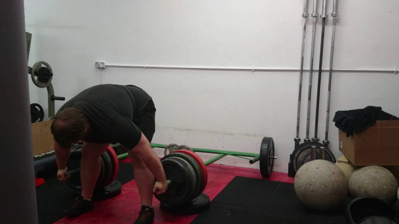 Car Deadlift simulation. 300kg/660lb in weight + frame. - YouTube