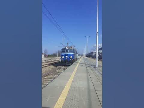 EU07-1519 PKP CARGO z IC Malinowski Grybów - YouTube