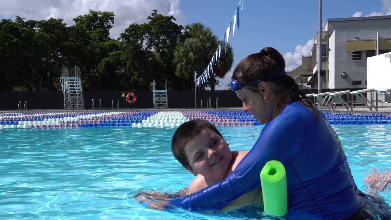 Fall 2019 Adaptive Aquatics Learn to Swim - YouTube