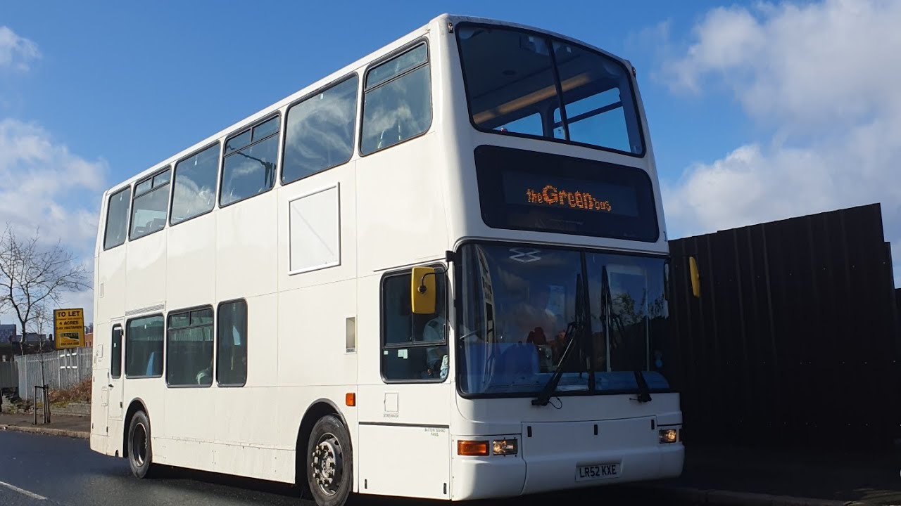 🧶🧶*Beast* The Green Bus LR52 KXE Trident - YouTube