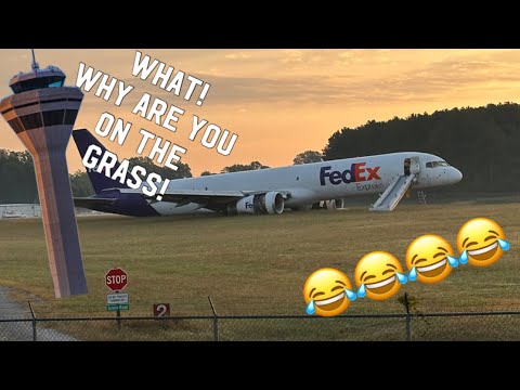 Weekly airline meme! #memes #airlines #funny - YouTube