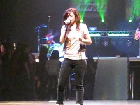 Cammie from The Rubyz at Believe Speak Tour '09 St Louis part 2 ...
