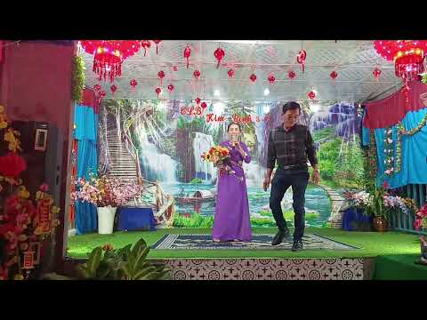 TC. EM VAN CHO ANH. CHI HAI - YouTube