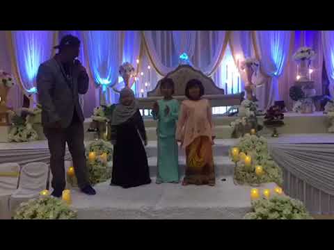 DJ Glamz melayani adk cilik joget Aku Shantik - YouTube