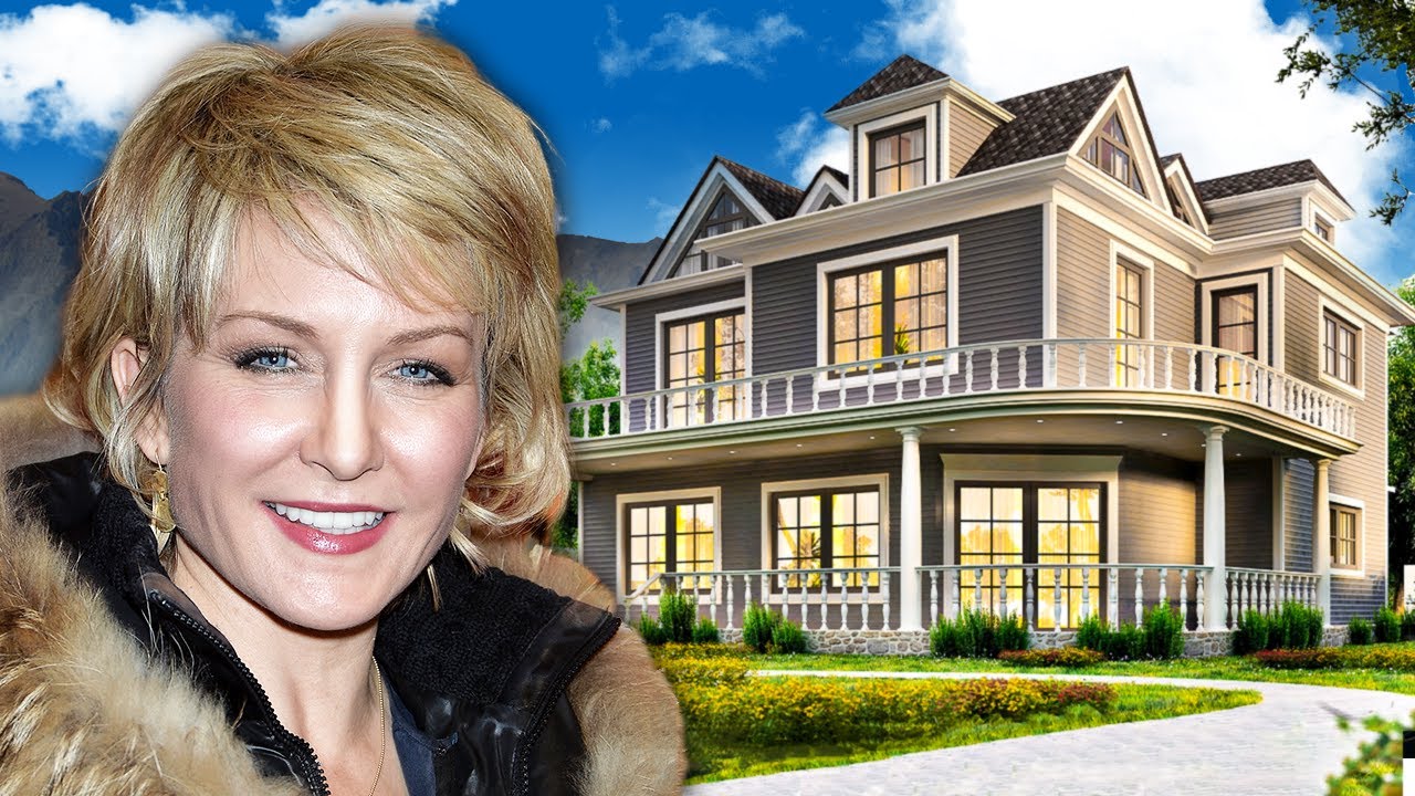 What Really Happened to Amy Carlson From Blue Bloods - YouTube