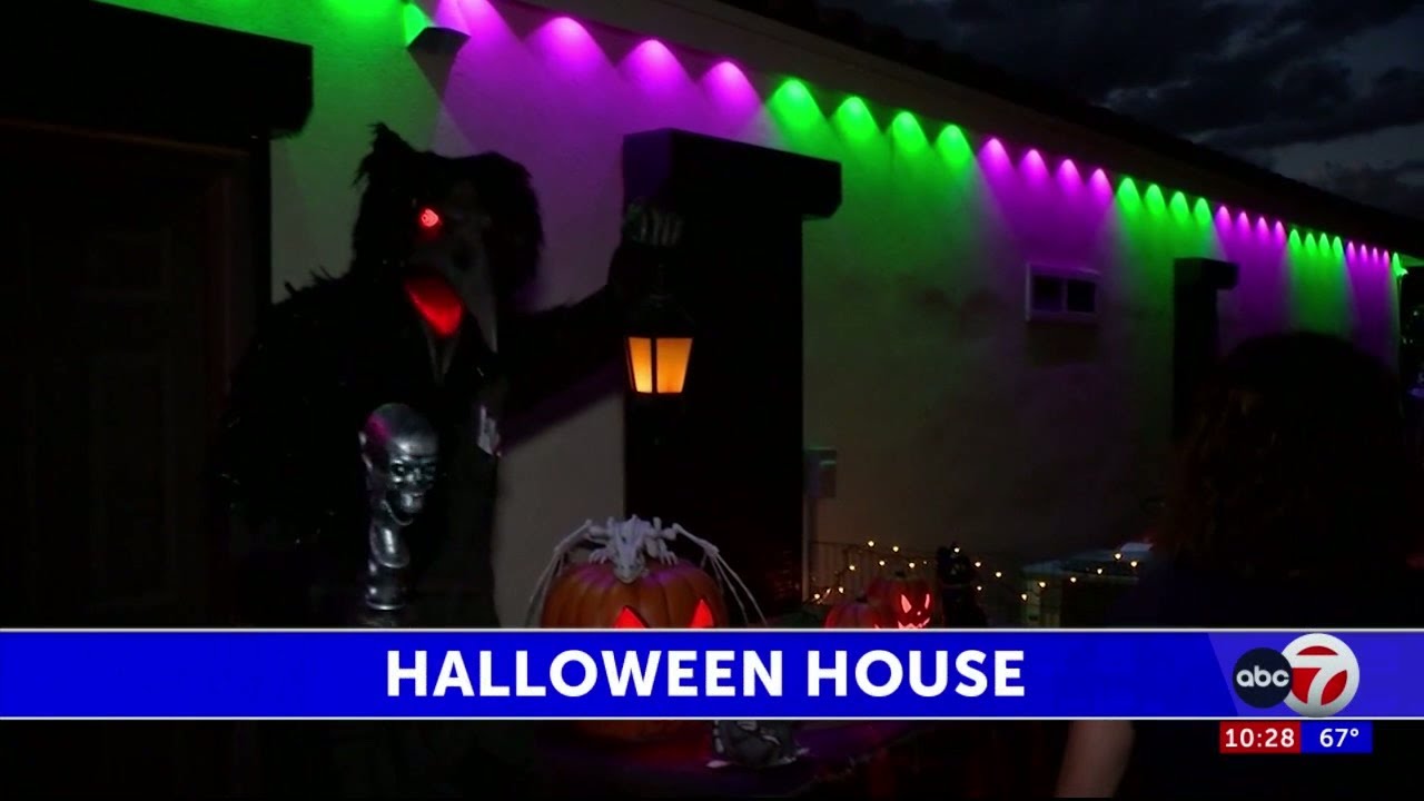 10PM HAUNTED HOUSE FOR FOSTER PETS - YouTube