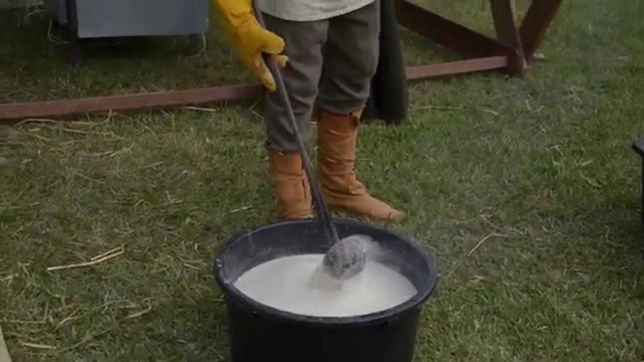 Raugo keramikos degimas Naisiuose (Leaven ceramics) - YouTube