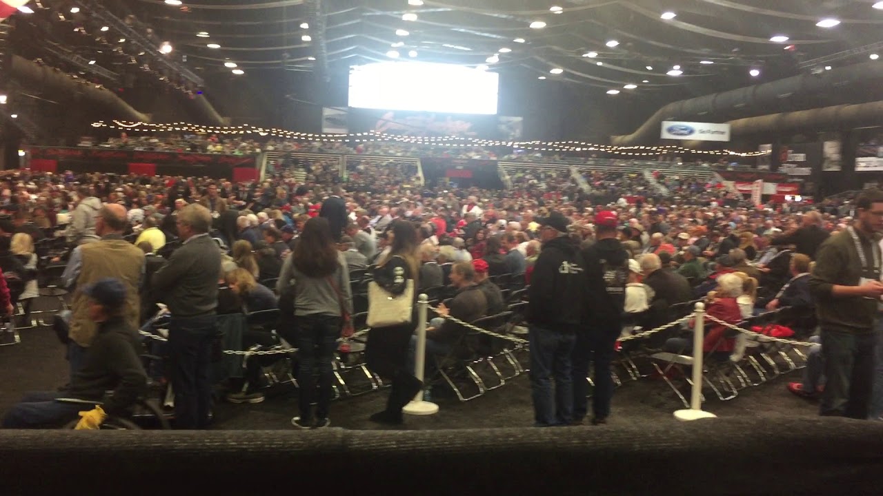 Barrett Jackson live auction - YouTube