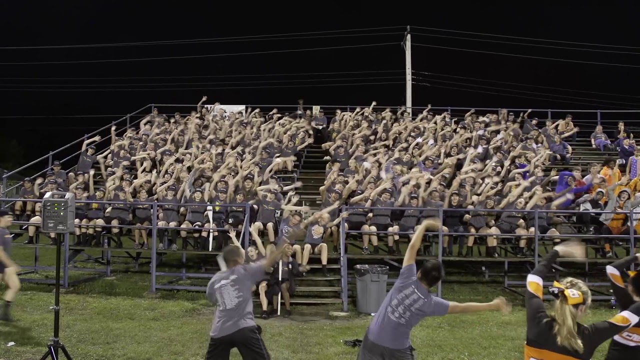 "Roller Coaster" Cheer - Beavercreek HS Band - 07Sept2018 - YouTube