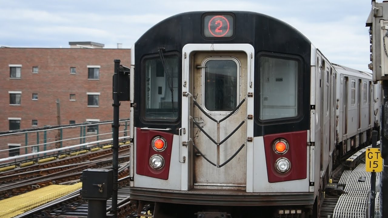 ᴴᴰ R142A 2 Train Action - YouTube