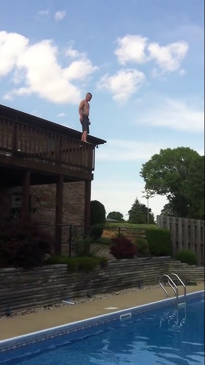 Evan jumps into pool off deck - YouTube