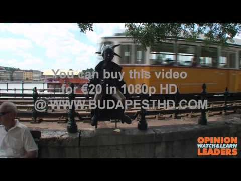 Kiskiralylany statue new