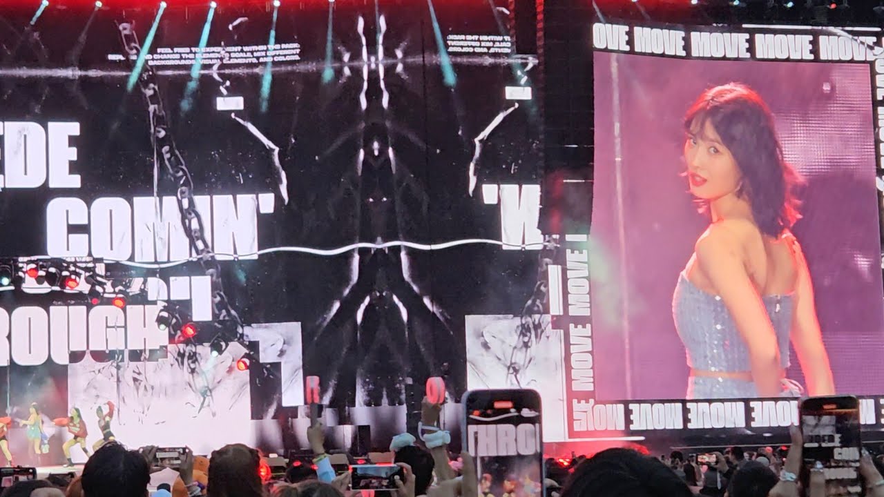 MOMO - MOVE | TWICE (트와이스) READY TO BE CONCERT IN MELBOURNE MARVEL ...