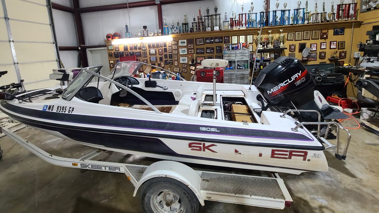 1995 skeeter boat Restoring project - YouTube