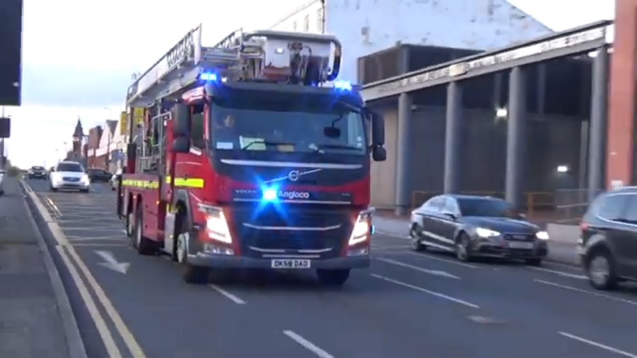 Liverpool City Centre Fire Station CPL Turnout | Merseyside Fire ...