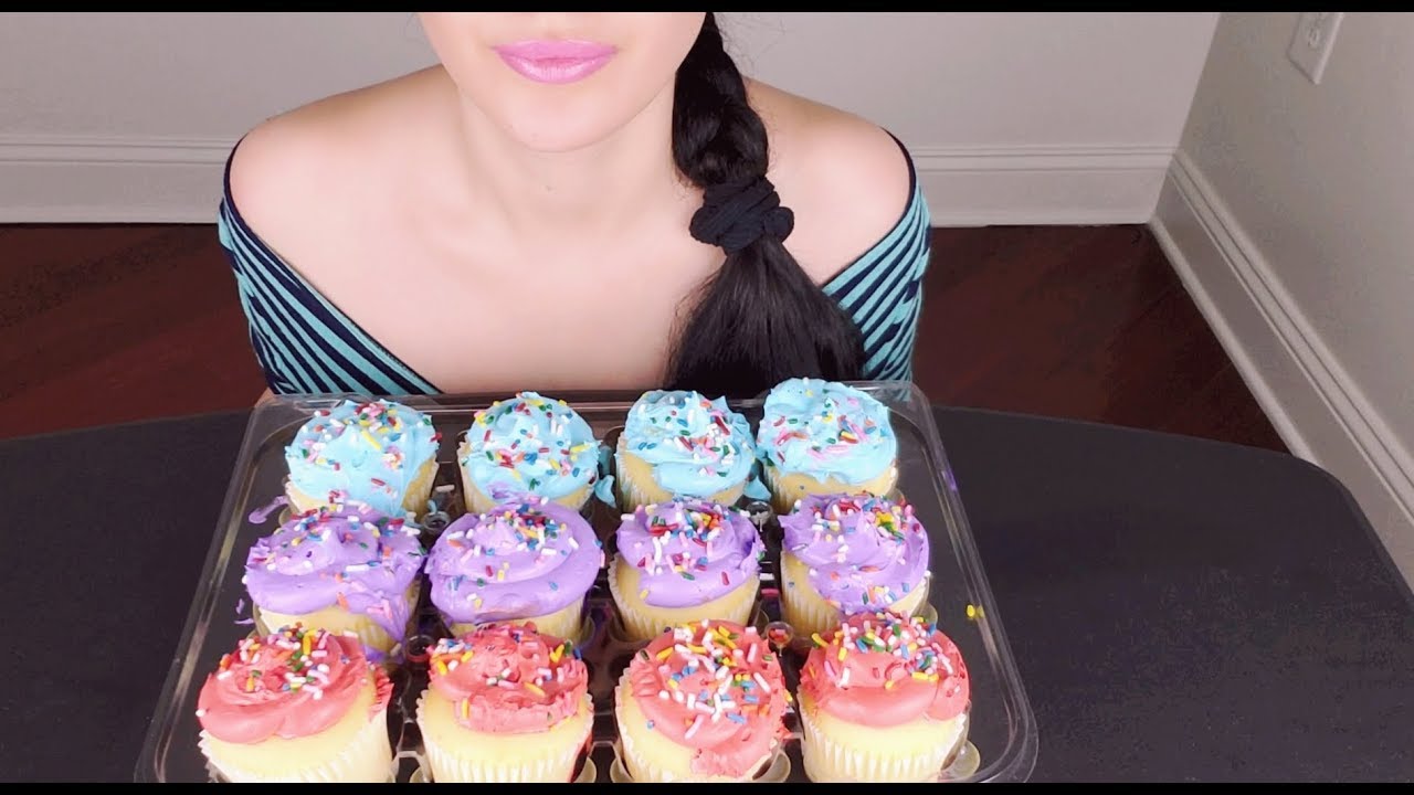 ASMR CUPCAKES Eating Sounds| Mukbang - YouTube