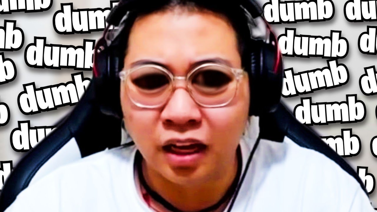 the dumbest youtuber of all time.. - YouTube