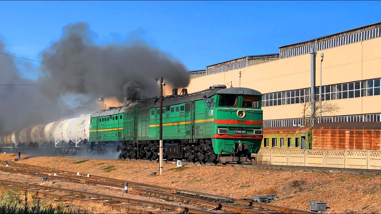 Space launch of a diesel locomotive 2TE10V-4002 from the "Bishkek-1 ...