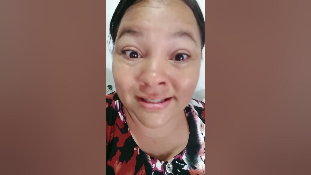 TEM UM HOMEM - YouTube