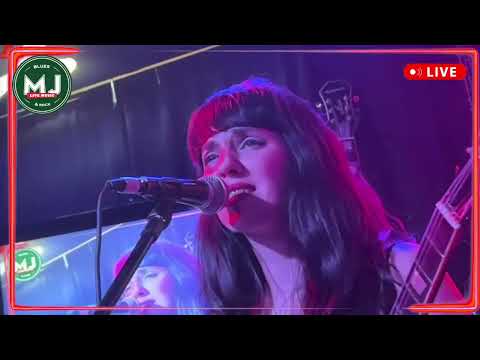 GIRL-NUBE 9 EN VIVO EN MR JONES