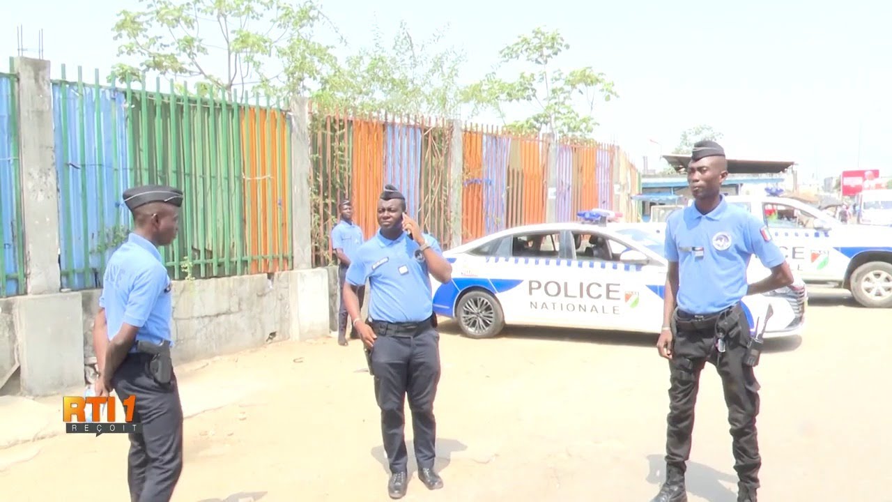 Immersion dans l'univers de la police de proximité à Abidjan - YouTube