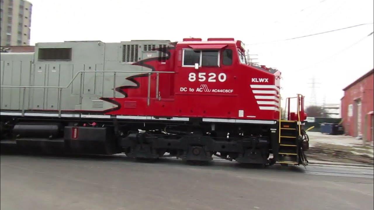CN L556 Lite Power w/KLWX 8520 at Pekin, IL - Mar. 4, 2022 - YouTube