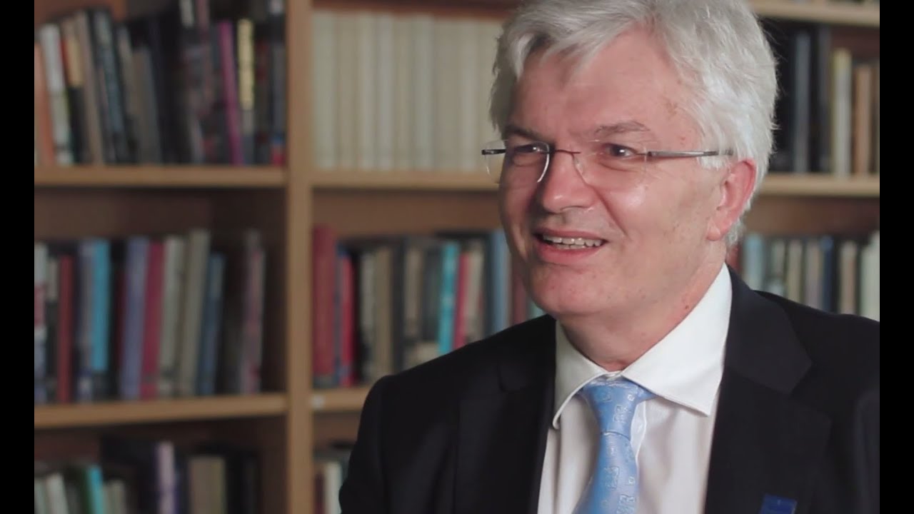 AARNet Interview: Glyn Davis (VC University of Melbourne) - YouTube