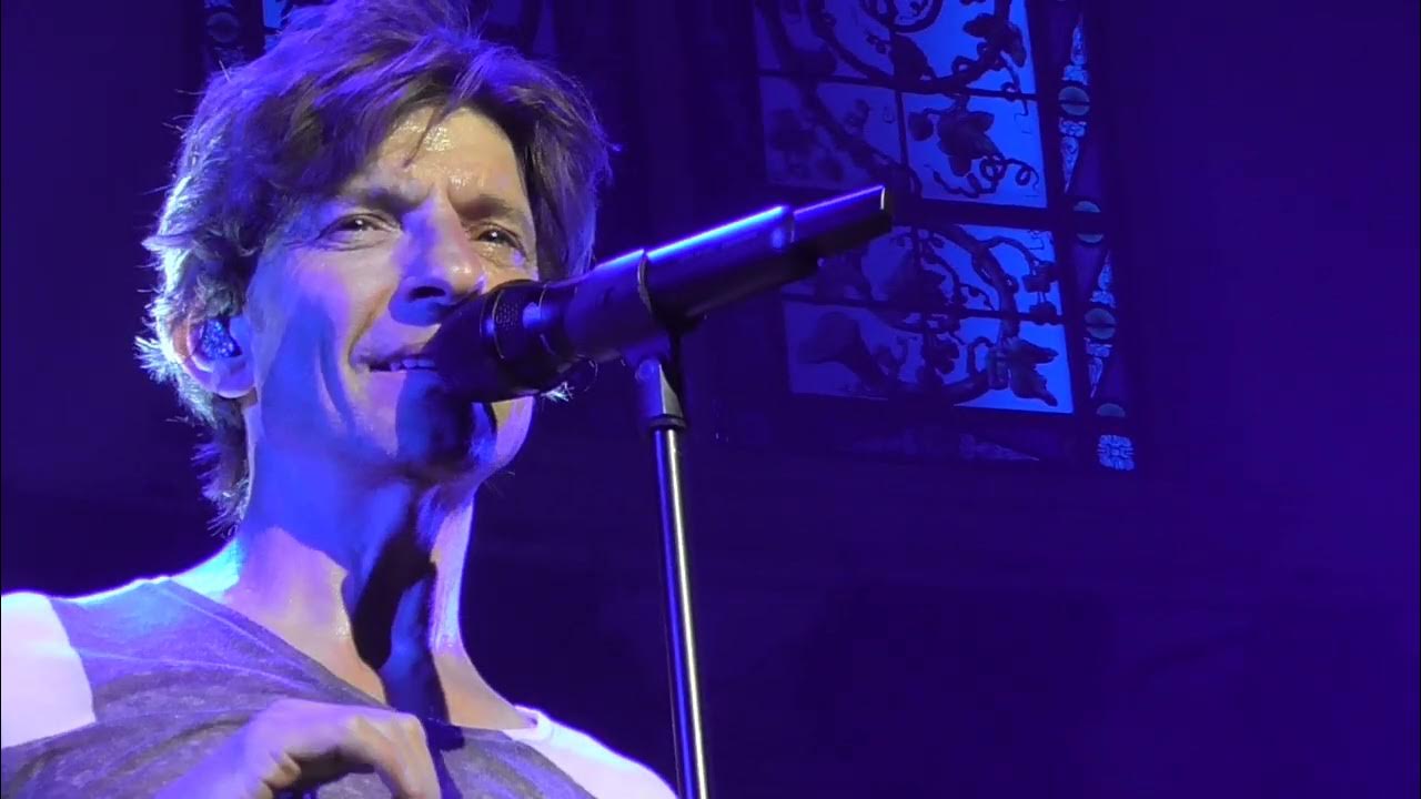 Clouseau Paradiso Amsterdam 8/7/2022 {laat me nu toch niet alleen} - YouTube