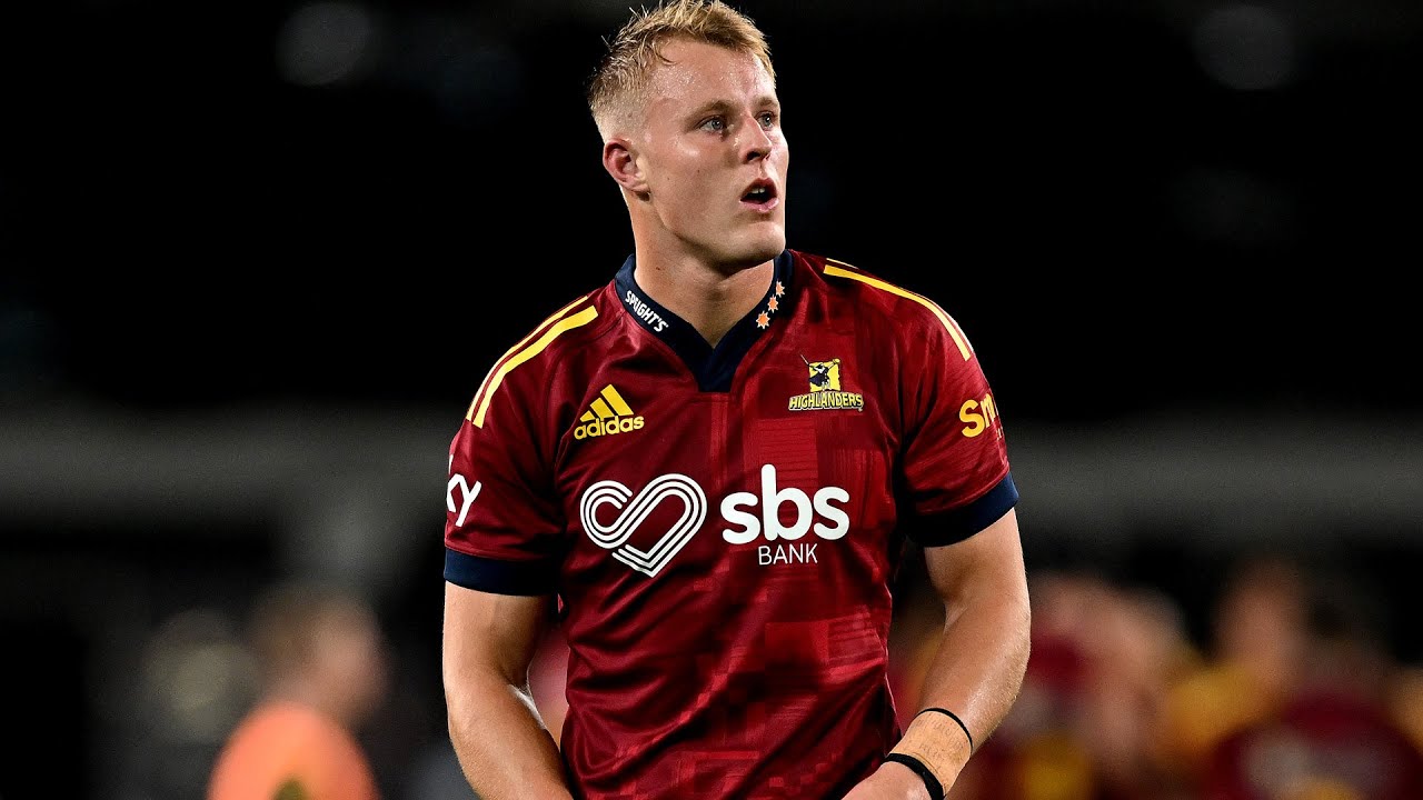 Sam Gilbert: Perfection from the tee - YouTube