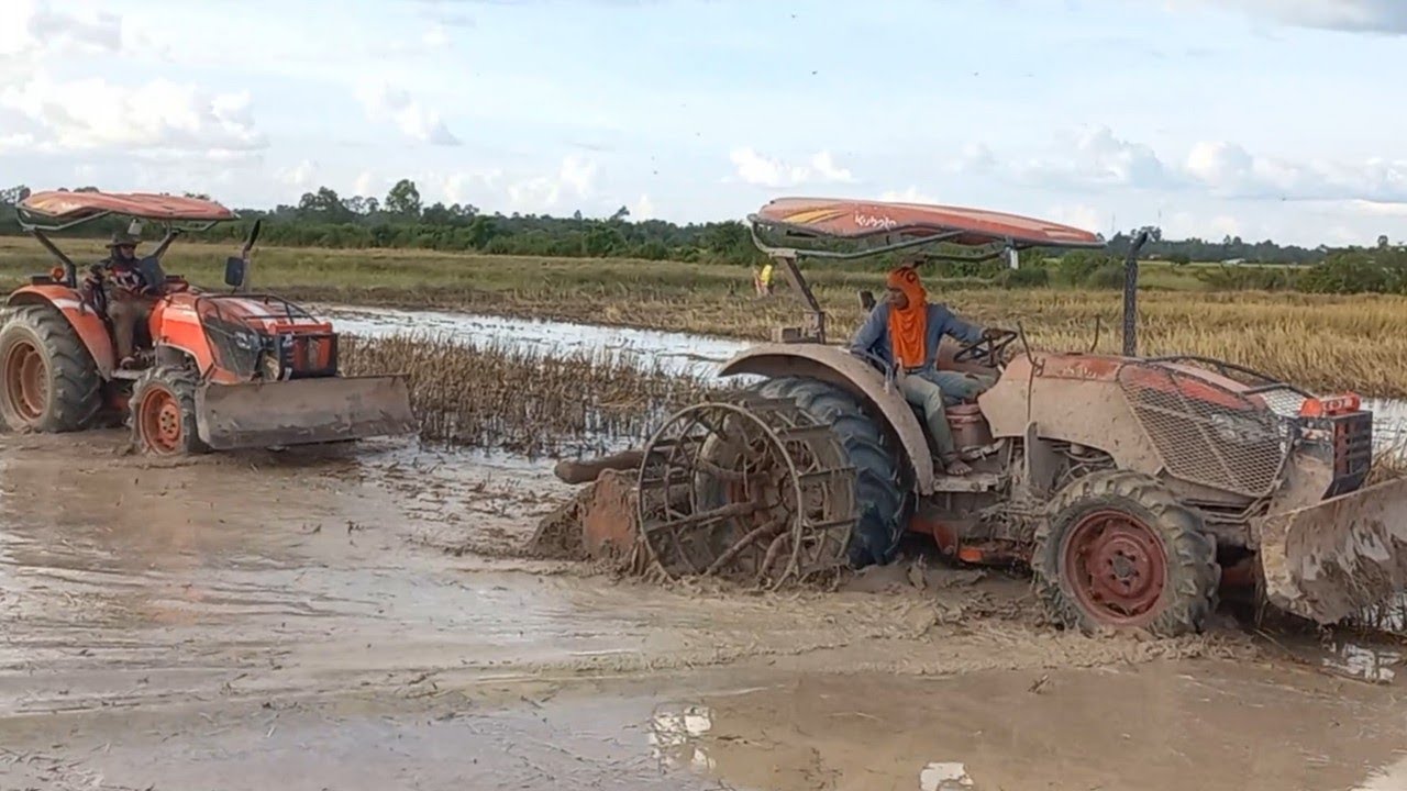 Watch How Kubota Working Harrow Split Soil Together, Kubota Harrow Soil ...