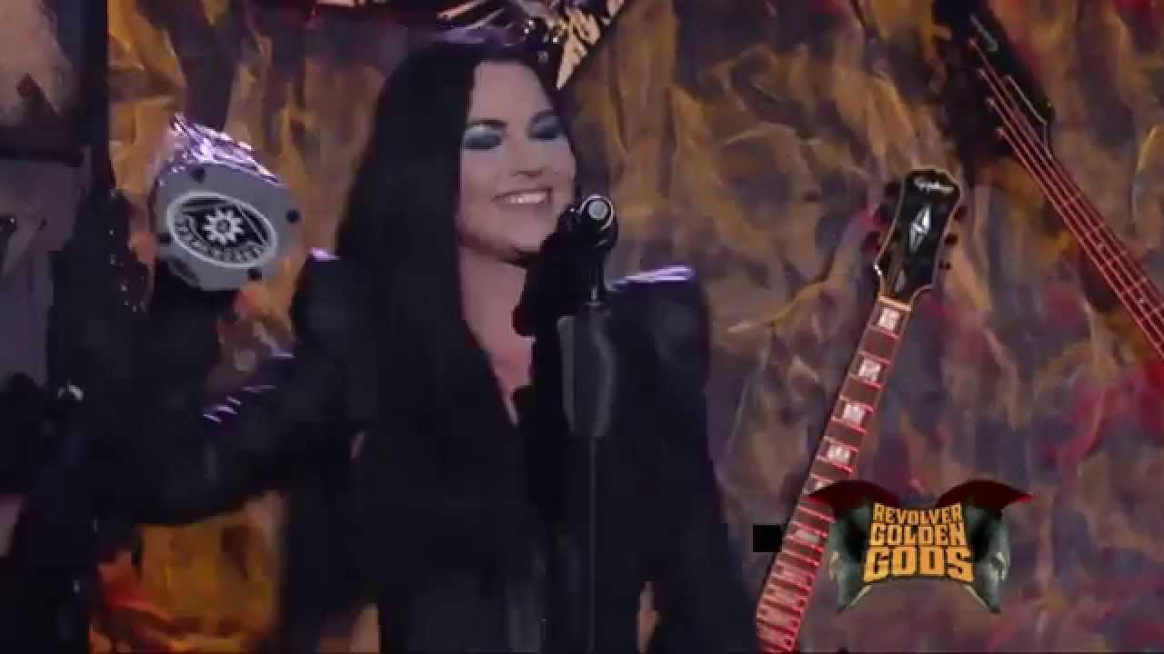 Amy Lee (Evanescence) wins Best Vocalist @ Revolver Golden Gods Awards ...