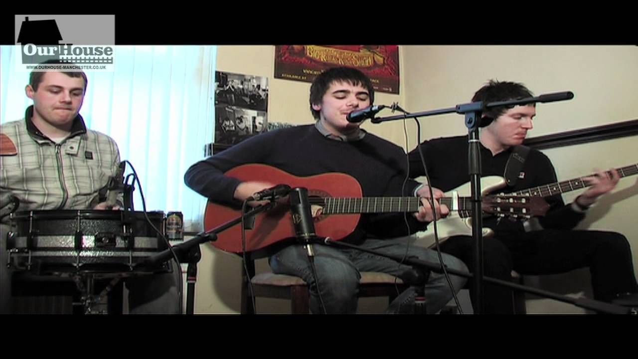 Scuttlers - Photogenic - on www.ourhouse-manchester.co.uk - YouTube