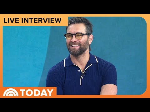 See Antony Starr of 'The Boys' Recreate Favorite Fan Memes