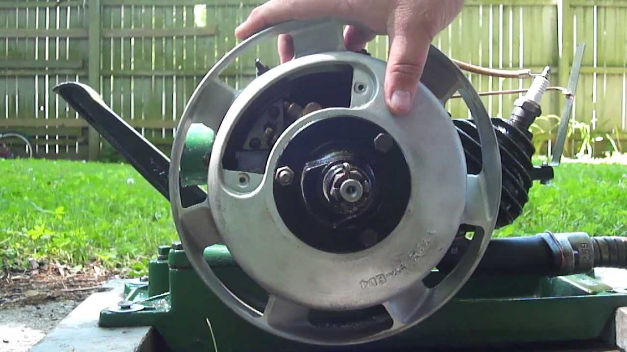 Model 92 Maytag Multimotor - YouTube
