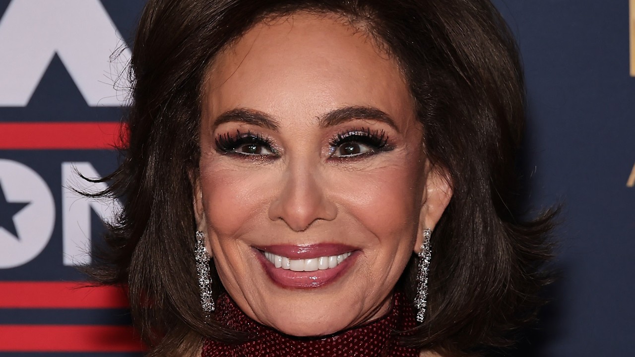 Judge Jeanine Pirro Without Makeup Is Head Turning - YouTube