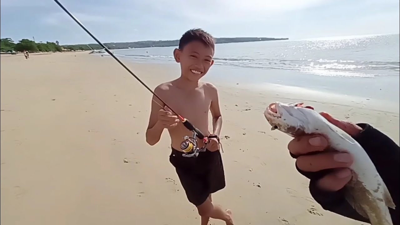Mancing di pantai kelan || Bali fisherman squad || Bana Fishing 👍 - YouTube
