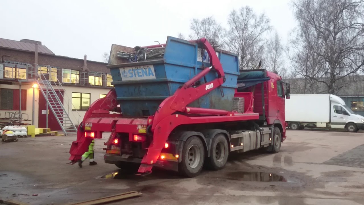 Volvo Truck Picks Up Container With Scrap Metal! - YouTube