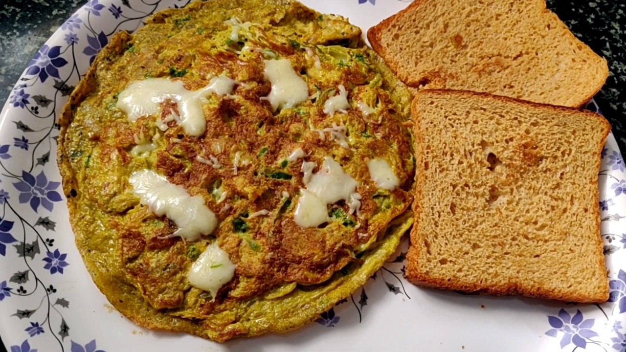 Chicken Cheese Omelette/चिकन पनीर आमलेट - YouTube