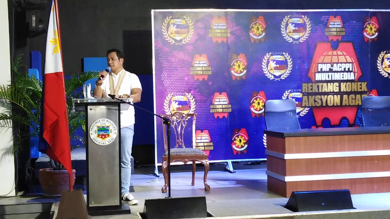 Bulacan Gov. Daniel Fernando during National Task Force -End Local ...