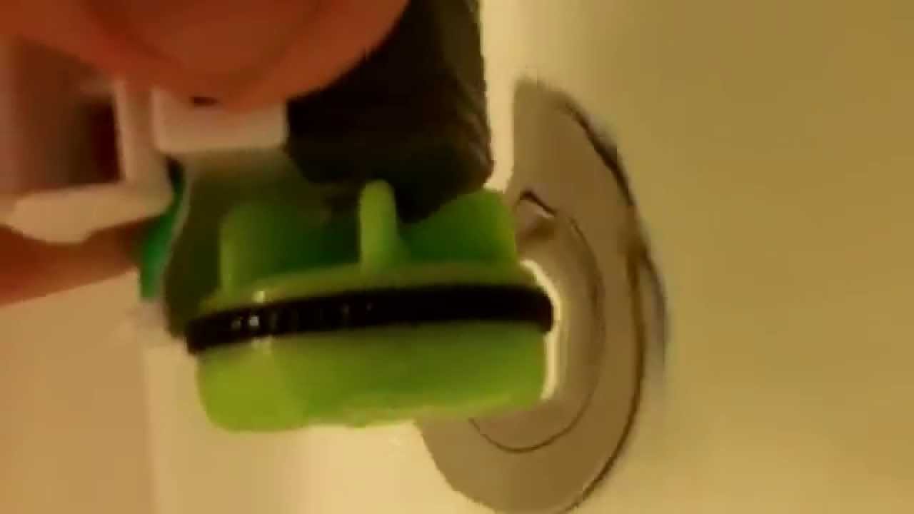 Disney Cars Toy Bath Time Toy Review by Mattel - Lightning McQueen ...