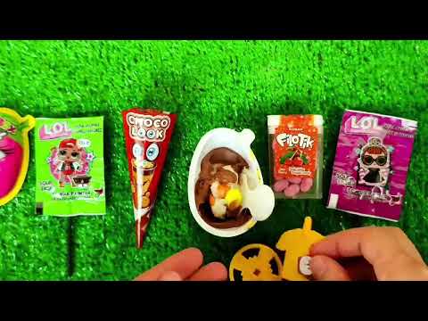 Small colorful Haribo pieces with straw